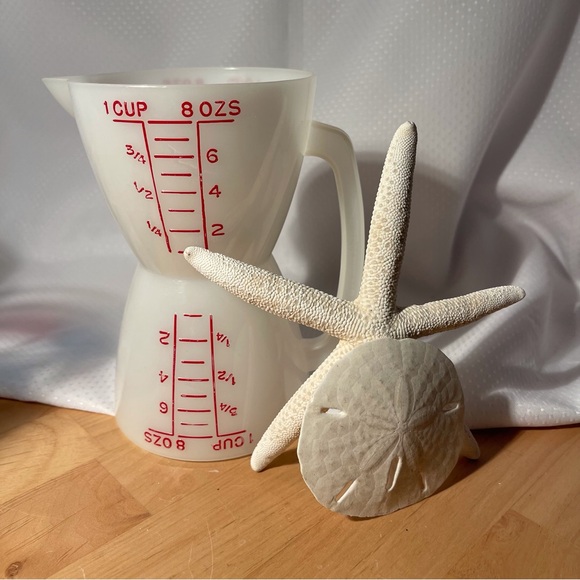 Tupperware | Kitchen | Tupperware Vintage Wet Dry Measuring Cup Cup ...